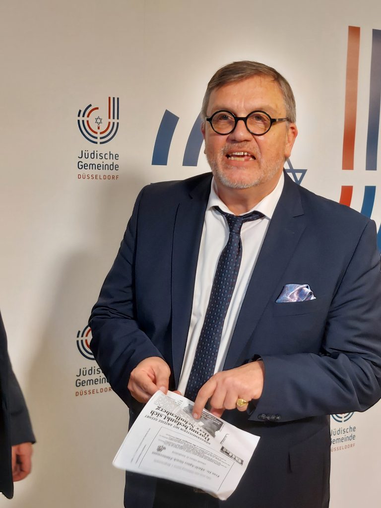 Strazi und Hape sind gute Freunde Israels